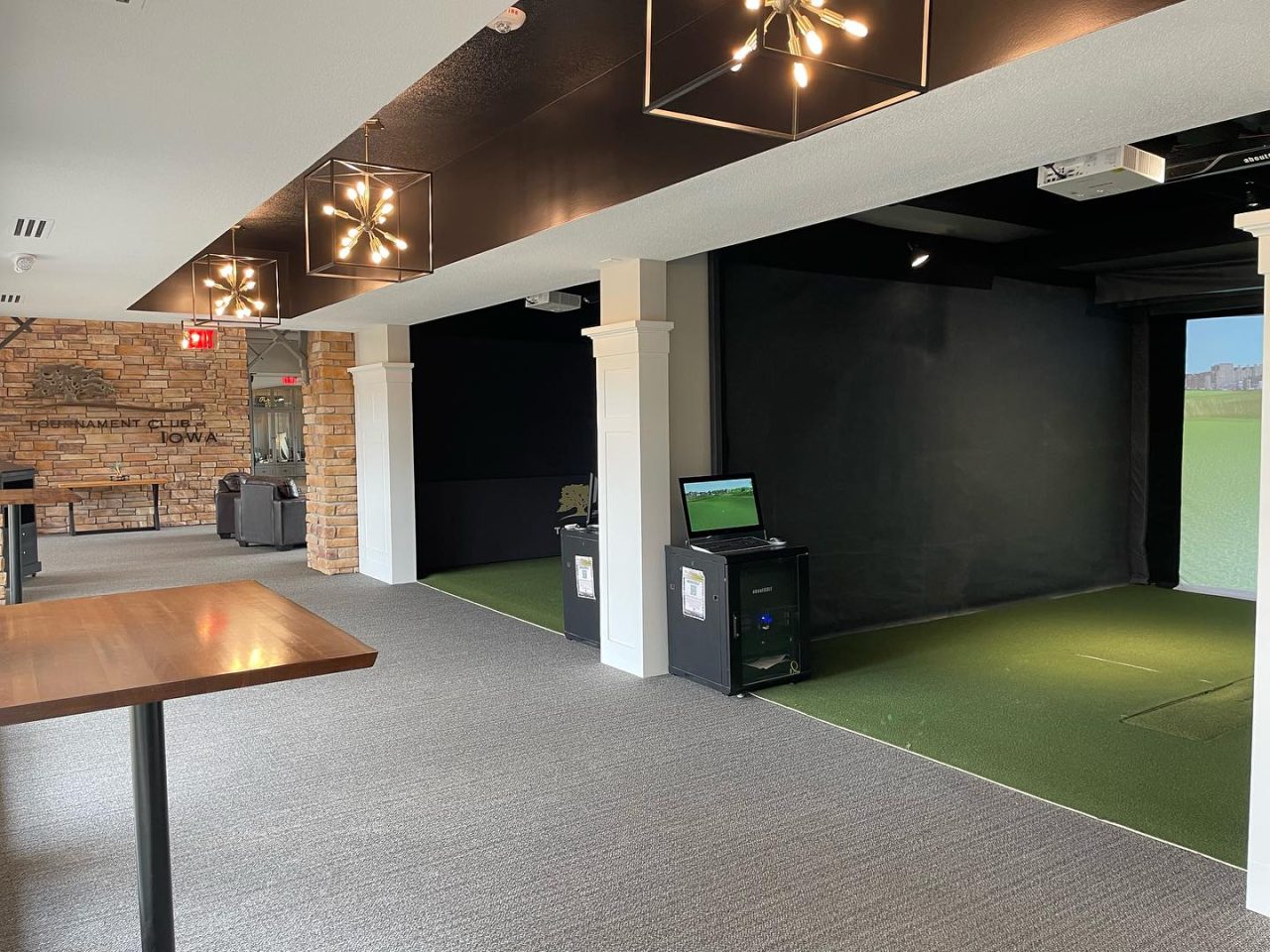 Bar & Grill | Tournament Club of Iowa